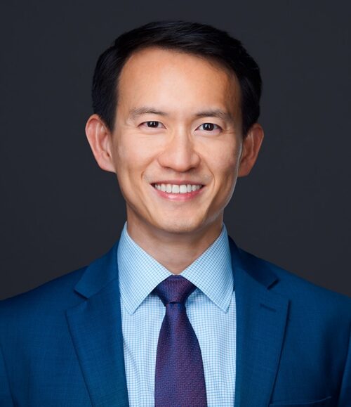 Dr. Ru-Ik Chee | Retina Specialist Chicago | Crystal Lake | Gurnee